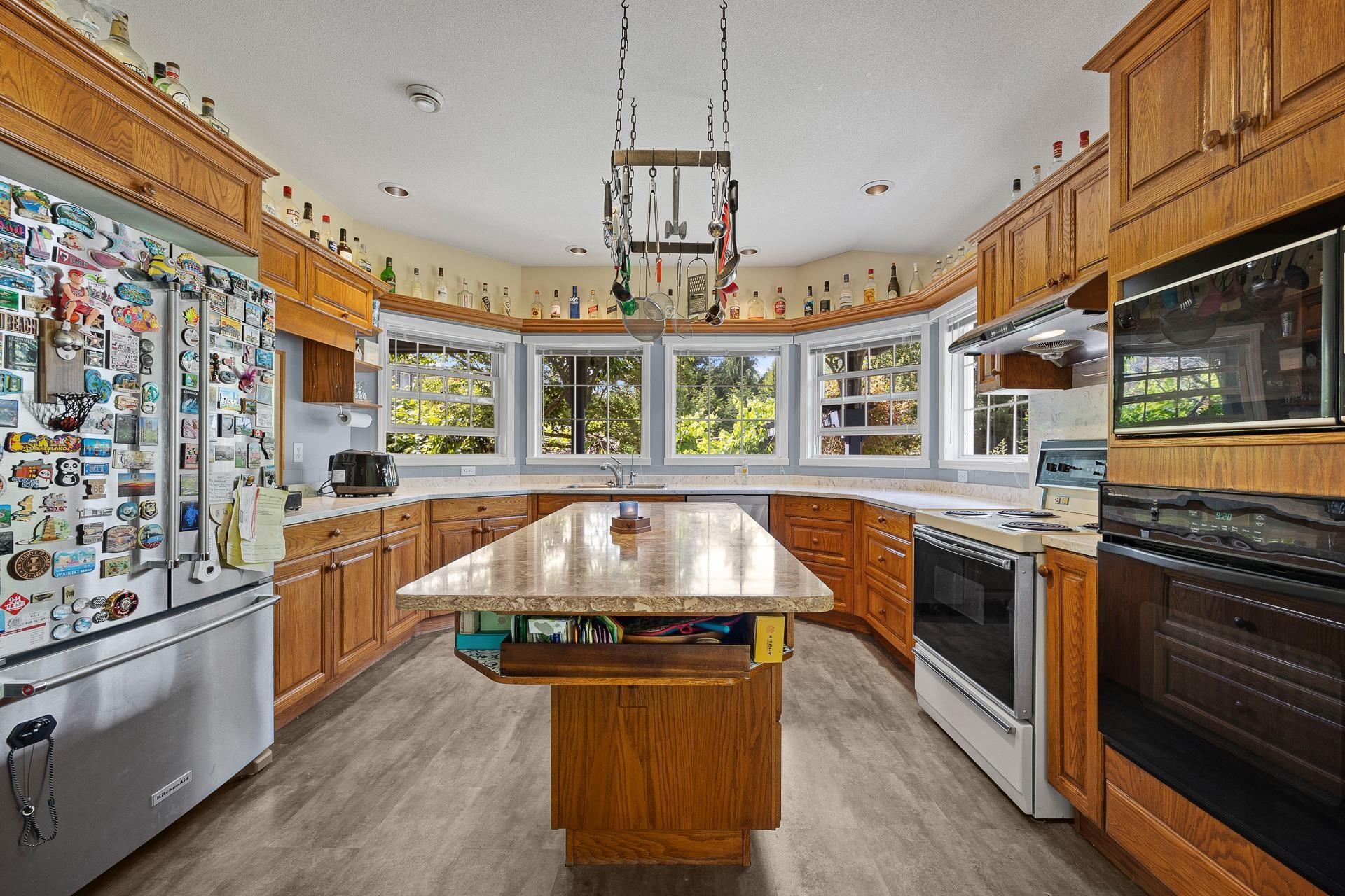 13849 20 Avenue, Surrey, BC V4A 2A1 | Zealty