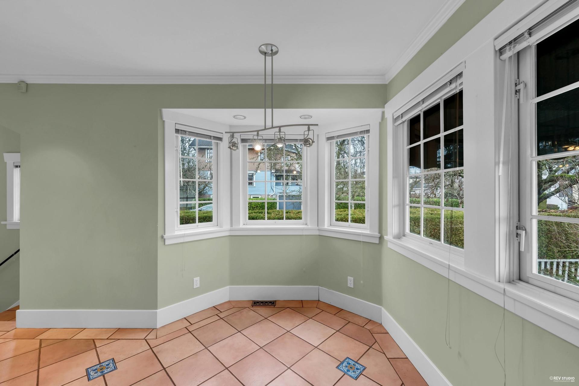 7708 Heather Street, Vancouver, BC V6P 3R4 | Zealty