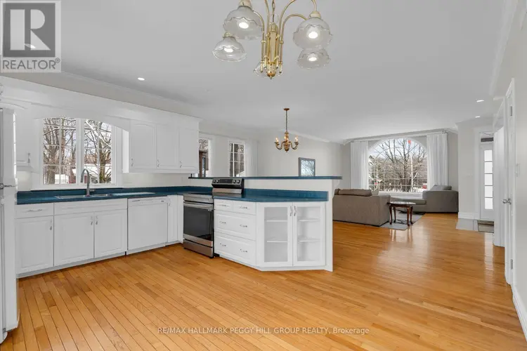 For Sale: 45 Brule Street, Penetanguishene, ON L9M 1H2 | Zealty